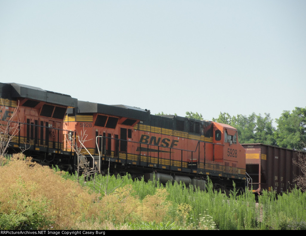 BNSF 5928